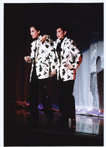 Takarazuka Revue (Tsukigumi) / Seika Kuze Fubuki Takane / Live Photo ...