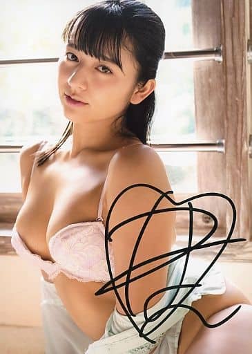 Official photo (female) / Gravure idol ☆ Tokue Kana / with handwritten signature / 2L size / DVD ...