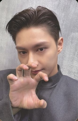 SEVENTEEN/JUN / Black back / CD "Face the Sun" (ep. 1 Control) enclosed ...