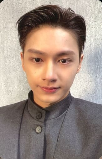 Collection Card (Male) / Special Photo Card with CD "Face the Sun" (ep ...