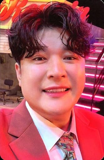 SUPER JUNIOR / Shindong / "SUPER JUNIOR WORLD TOUR SUPER SHOW 9 : ROAD ...