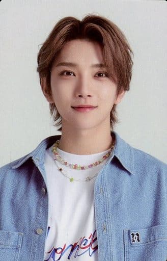 04 : SEVENTEEN/JOSHUA / "HAPPY JOSHUA DAY BIRTHDAY BOX VER. 2" Photo ...