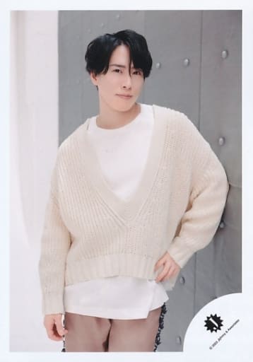 Official photo (Johnnys) / idol / Snow Man Snow Man / Ryota Miyadate / Kneecaps / "Takizawa ...