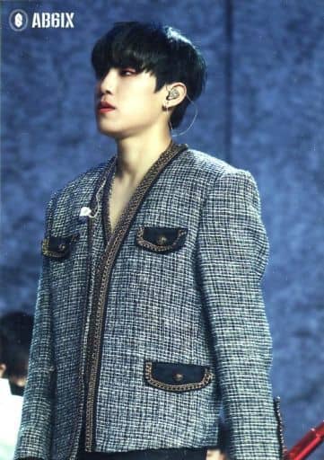 AB6IX / Park Woojin (WooJin) / Live photo / "au Smart Pass Premium ...