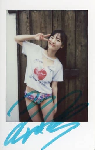 Official photo (female) / Gravure idol ☆ Yura Yura / with handwritten signature / Fresh Cheki ...