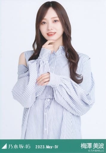 Minami Umezawa / Upper Body Tunic / "Nogizaka46 2023. May-IV" WebShop ...
