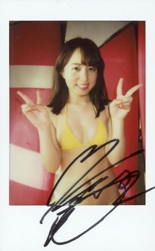 Official photo (female) / Gravure idol ☆ Misato Maeda / with handwritten signature / DVD "Futari ...