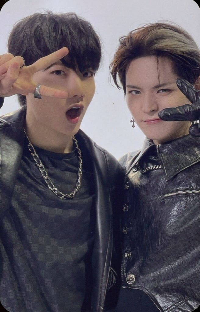 TREASURE / Yoshi Jun-kyu / CD "REBOOT" Treasure Weverse Shop JAPAN ...