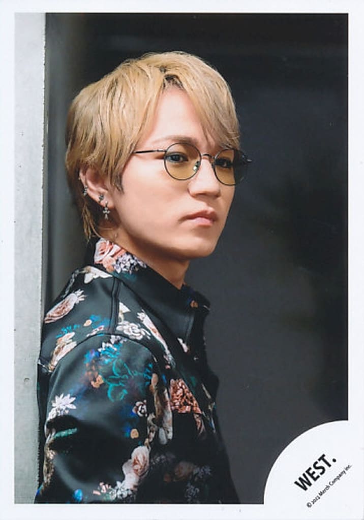 生写真(STARTO)/アイドル/WEST. WEST./神山智洋/バストアップ/シングル「絶体絶命 / Beautiful / AS ONE ...