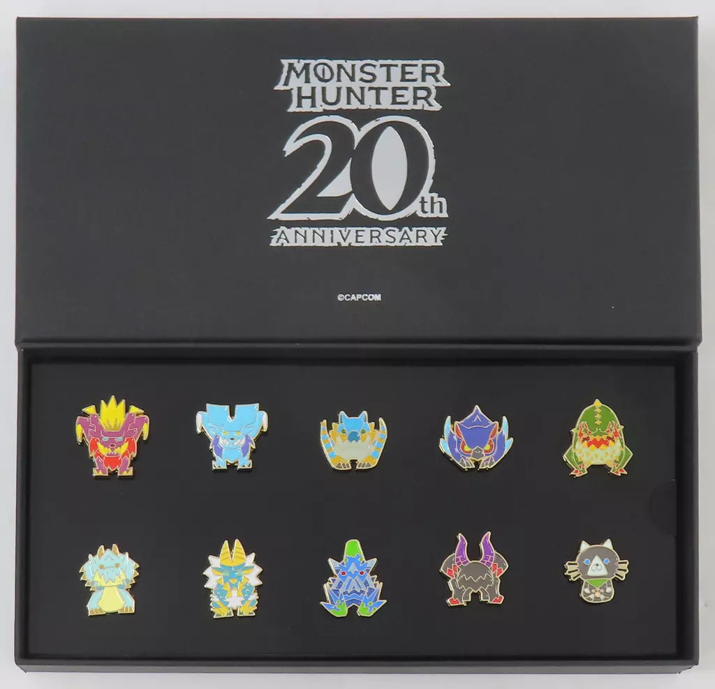Collective Pin Set B "CAPCOM CAFE× MONSTER HUNTER 2 0th Anniversary ...