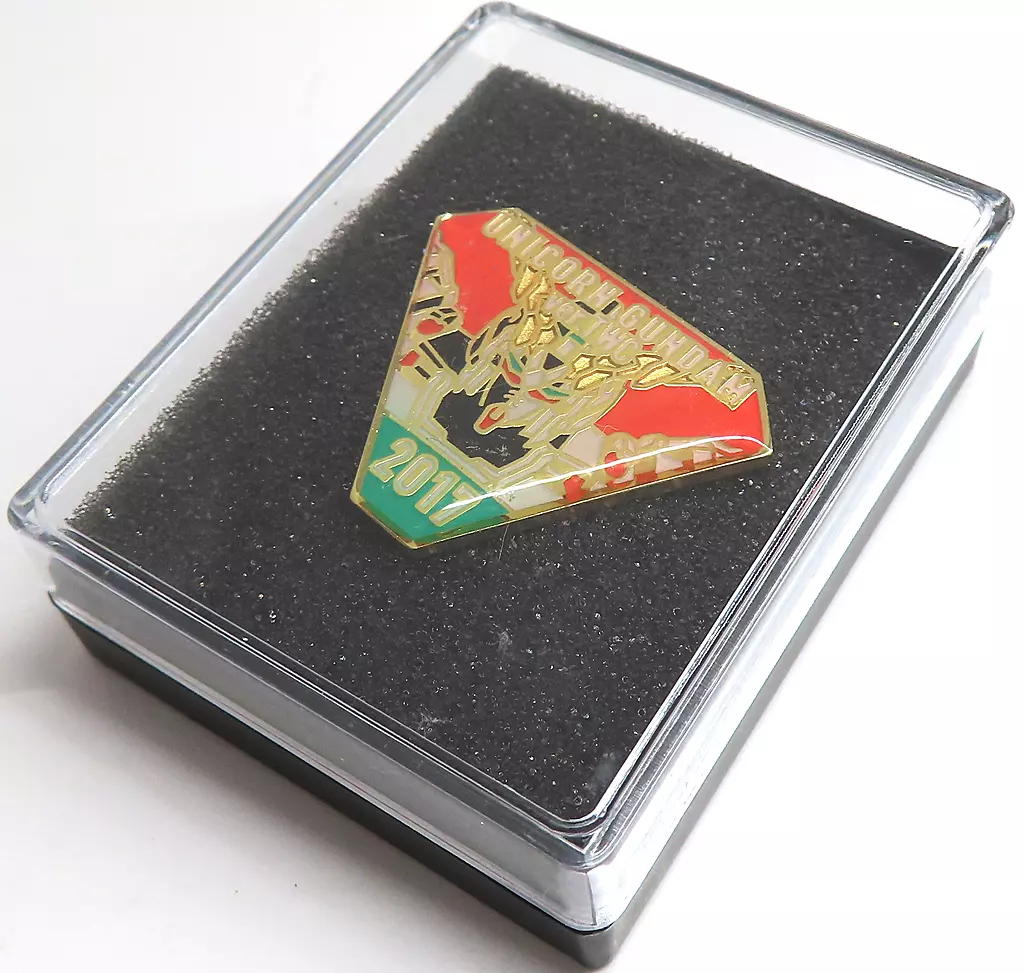 Badge Bins Unicorn Gundam ver. TWC pin badge "Gundam Base Tokyo ...