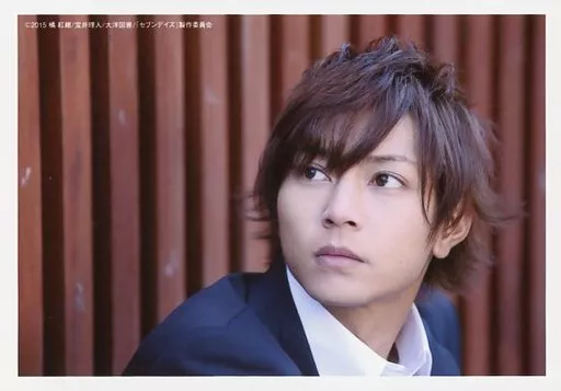 Official photo (male) / actor Yamada James Takeru / Yokogata, Bust Up, Costume Black, White ...