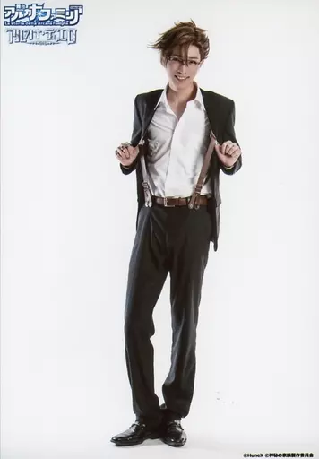 Official photo (male) / actor Ryo Kobayashi (Perche) / Whole body ...
