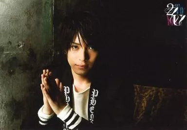 Official photo (Male) / Singer / Actor Yuya Matsushita / Horizontal, Upper body, Costume black ...