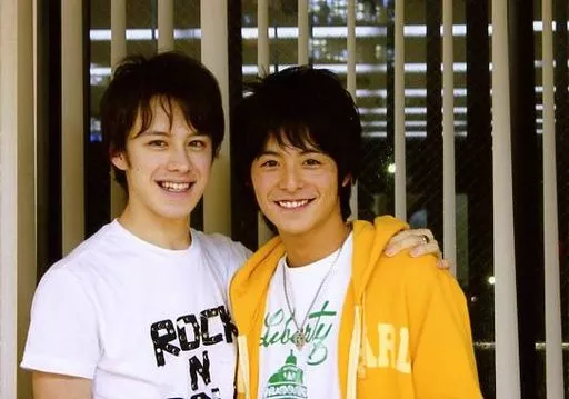 Wat / Eiji Wentz Teppei Koike / Horizontal, White Shirt, Yellow Hoodie ...