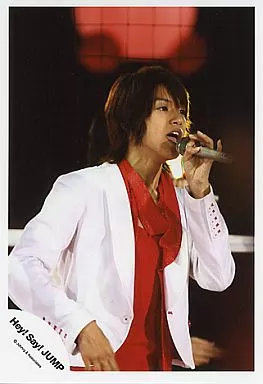 Hey! Say! JUMP / Yuya Takagi / Waist up / Left hand microphone / Costume red and white / Live ...