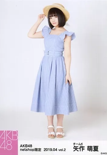 Official photo (AKB48, SKE48) / idol / AKB48 Yahagi Moeka / Whole body ...