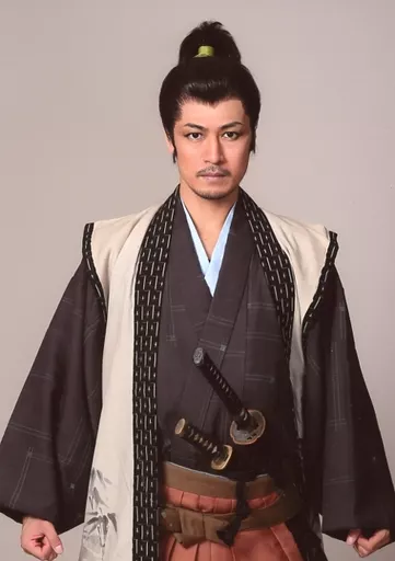Official photo (male) / actor Atsushi Maruyama (Godayu TODA) / Upper ...