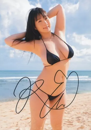 Official photo (female) / Gravure idol Rui kiriyama / with handwritten signature / Knee-Up ...