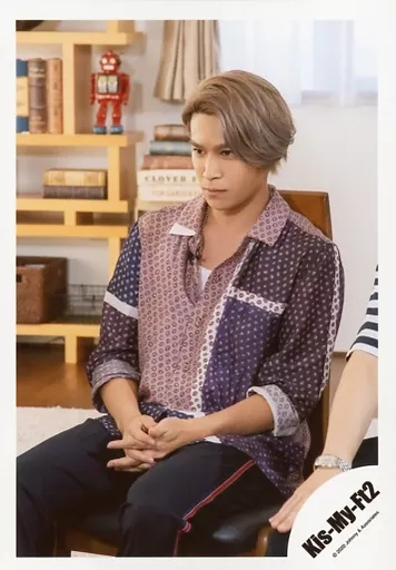 Kis-My-Ft2 / Kento Senga / Knee-Up / Sitting / Costume Purple / Both ...