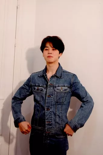 Official photo (Male) / idol / BTS BTS / Jimin / Knee-High, Blue Costume, Both Hands Waist ...