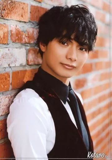 Official photo (male) / actor Kotaro Ito / 2L Size / "What are you doing for 4 people! ~ Talk ...