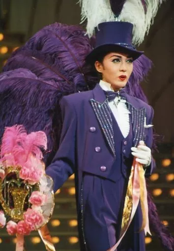 Takarazuka Revue (Hoshigumi) / Kei Aran / Live Photo / Fan Club Tea ...