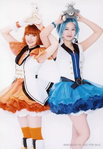 Official photo (female) / actress Chitosei Utakura (Chizakura Usagi ...