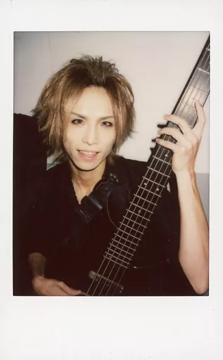 Official photo (Male) / visual kei band / Royz Royz / Tomoya / Nama ...