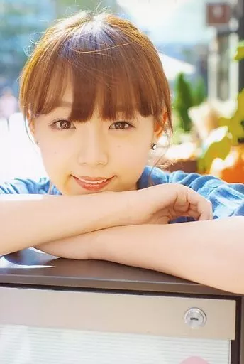 Official photo (female) / idol / AeLL. AeLL. / Ai Shinozaki / Bust Up ...