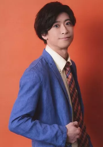 Official photo (male) / actor Tomoru Akazawa (Yoji Hino) / Upper body ...