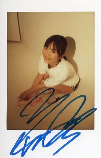 Official photo (female) / Gravure idol ☆ Yura Yura / with handwritten signature / Fresh Cheki ...