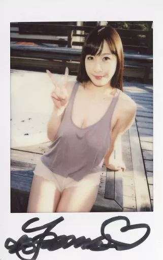 Official photo (female) / Gravure idol Marina Yamasaki / with handwritten signature / Fresh ...