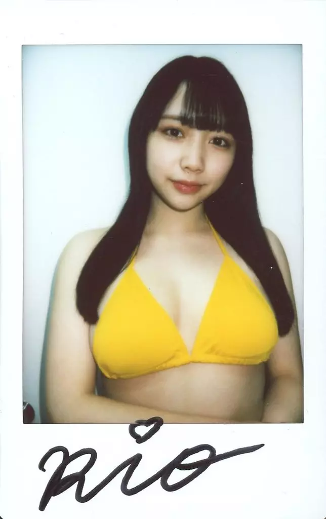 Rio Nitta / with handwritten signature / DVD-「 Hajimetete 」 Special Draft Cheki | Goods ...