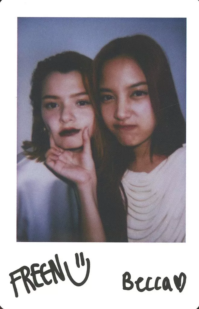 Freen Tharocher (Freen), becky Rebecca (Becky) / Print with signature / Magazine "UNIQUE ...