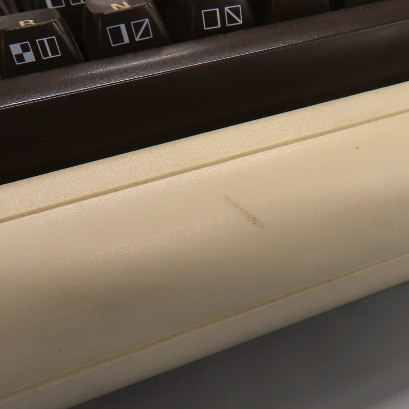 [Junk] Commodore VIC-20 Body | PC | Suruga-ya.com