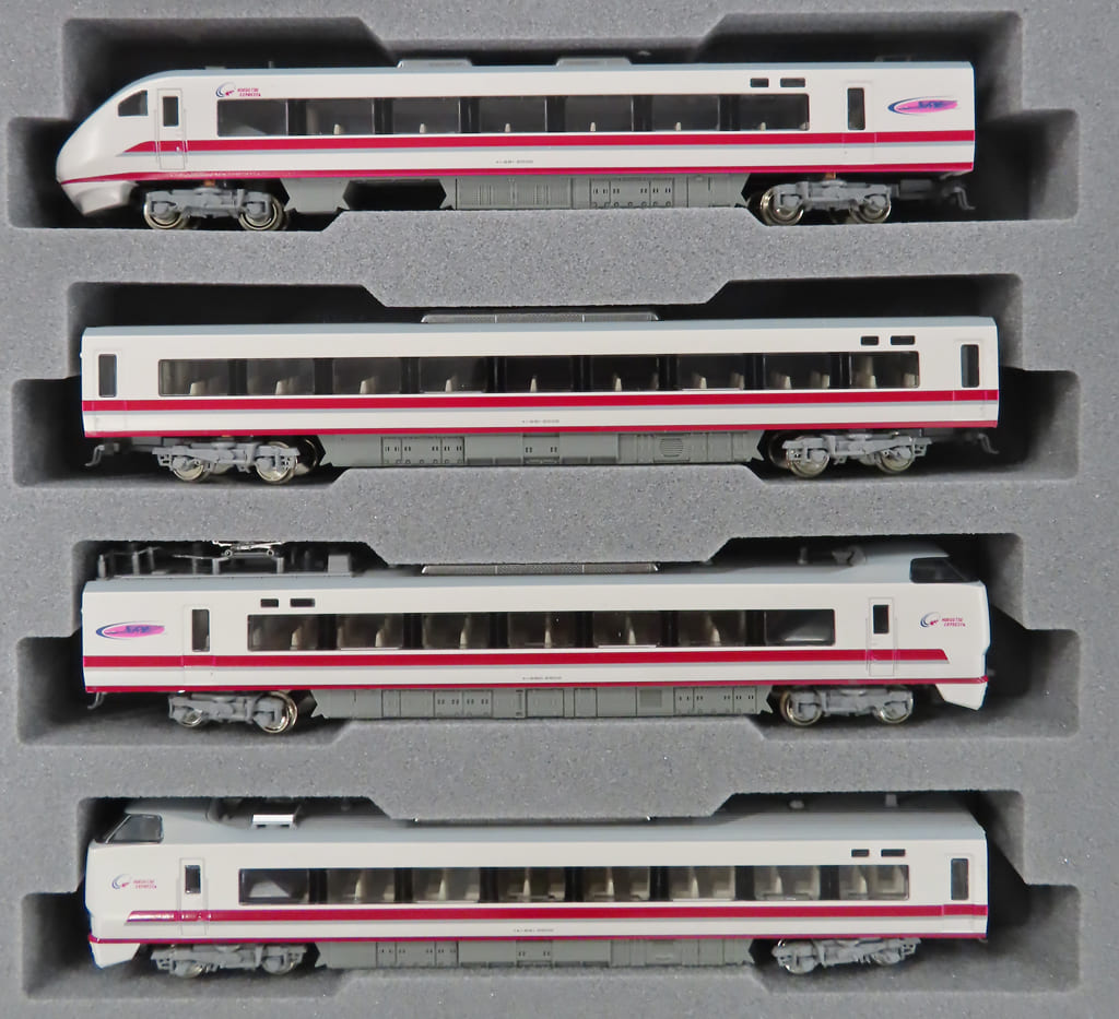 Railway model 1/150 681 series 2000 series Hokuetsu Express "Snow Rabbit Express" 9-car set [10 ...