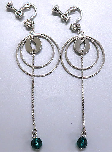 Research Corps Earrings "Attack on Titan" | Goods / Accessories ...