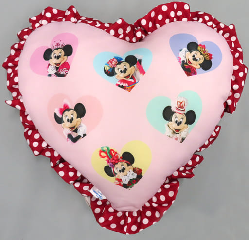 Minnie Mouse Heart-Shaped Cushion "Disney Monetary Minnie Mouse ...