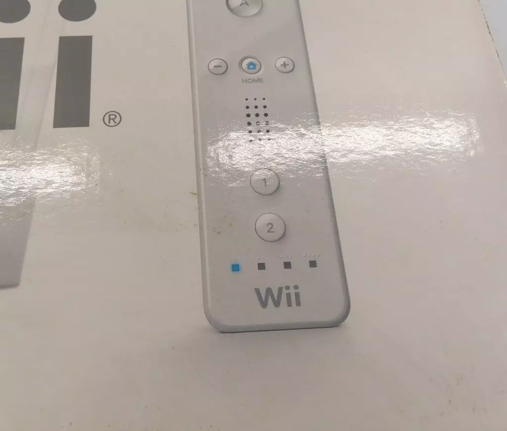 Wii body [Remote control jacket included version] (white) (Condition ...